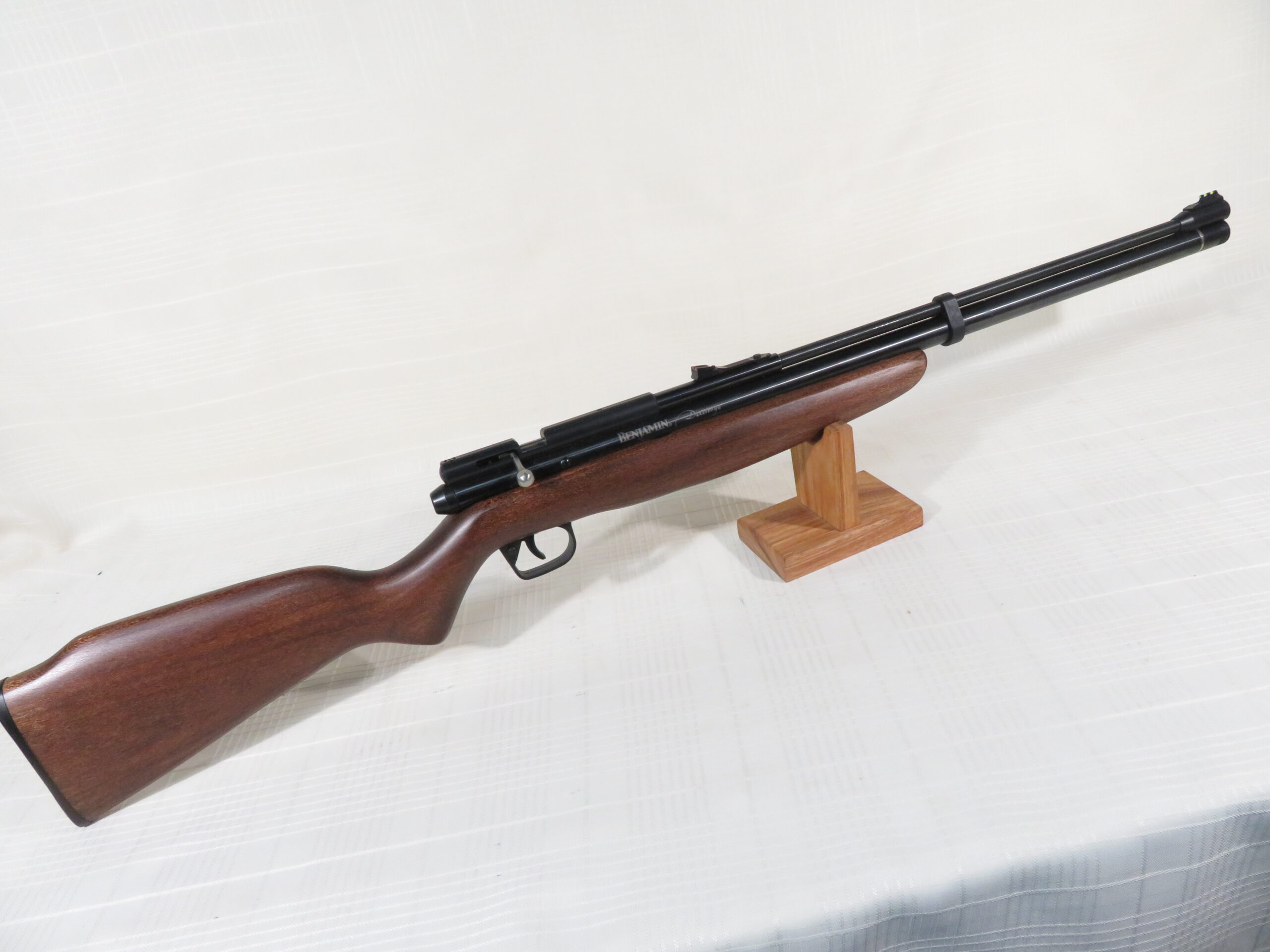 Benjamin Discovery PCP Air Rifle With Hard Case - Baker Airguns