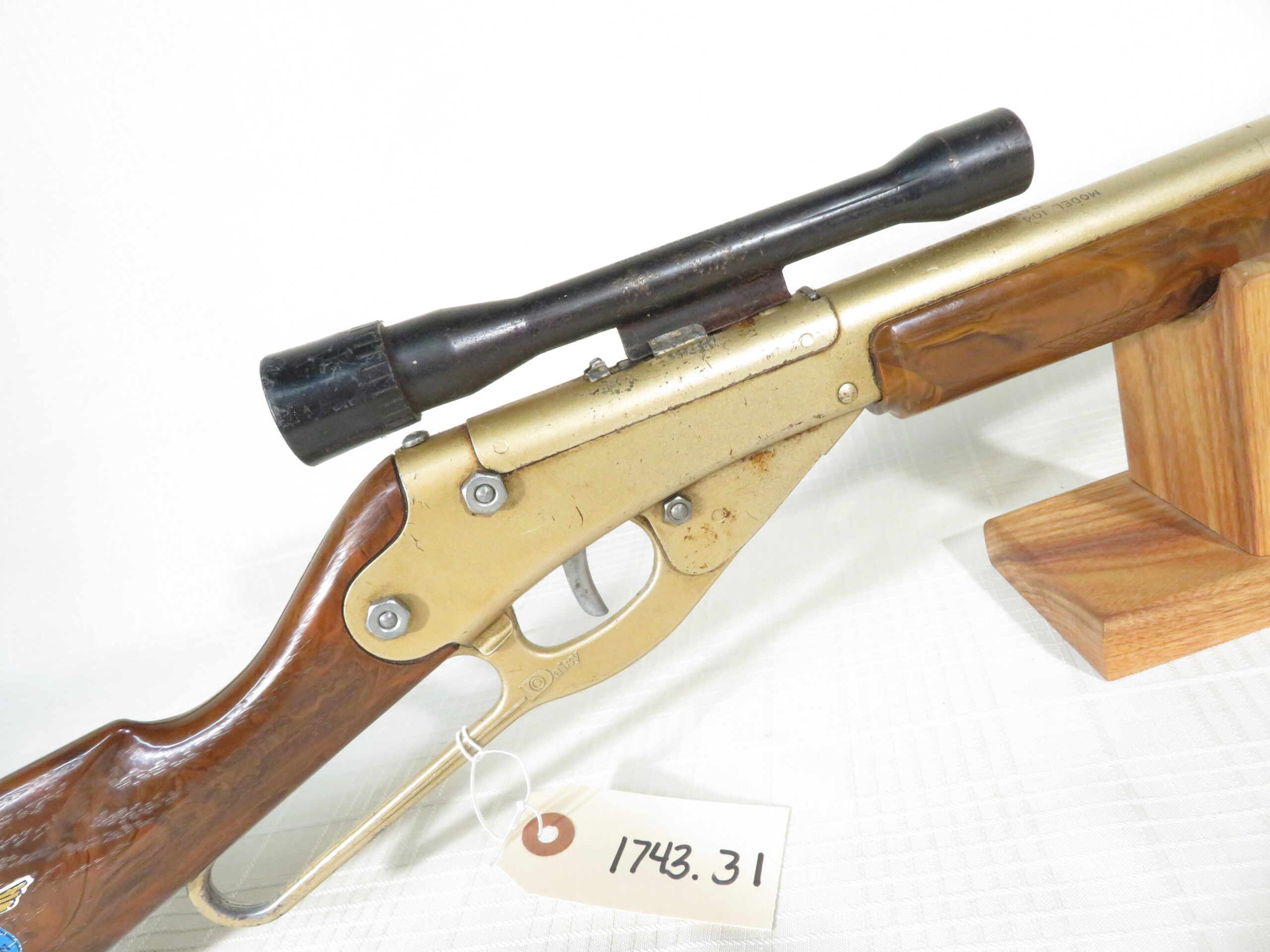 Daisy Model 104 Golden Eagle BB Rifle with Scope Mfg 1966-1978 - Baker ...