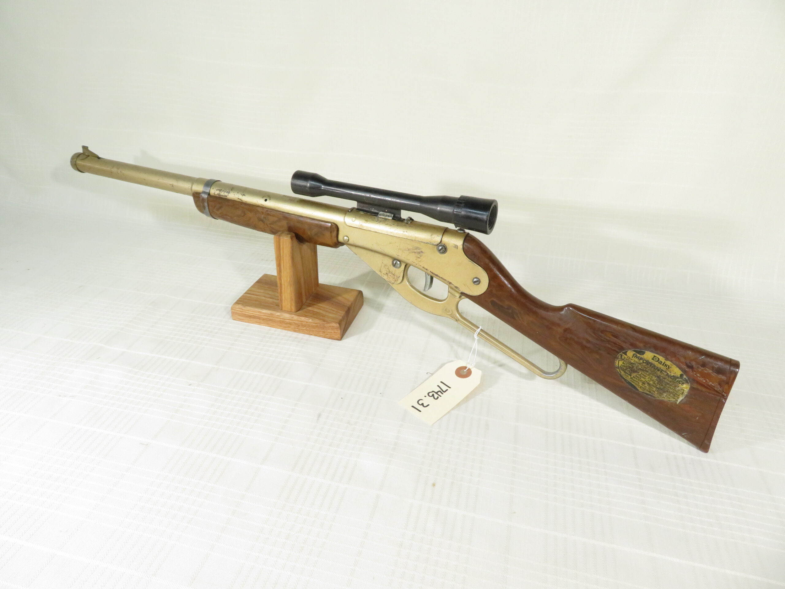 Daisy Model 104 Golden Eagle BB Rifle with Scope Mfg 1966-1978 - Baker ...