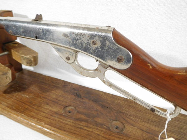 Daisy Model B 500 shot Mfg 1909-1924 - Baker Airguns