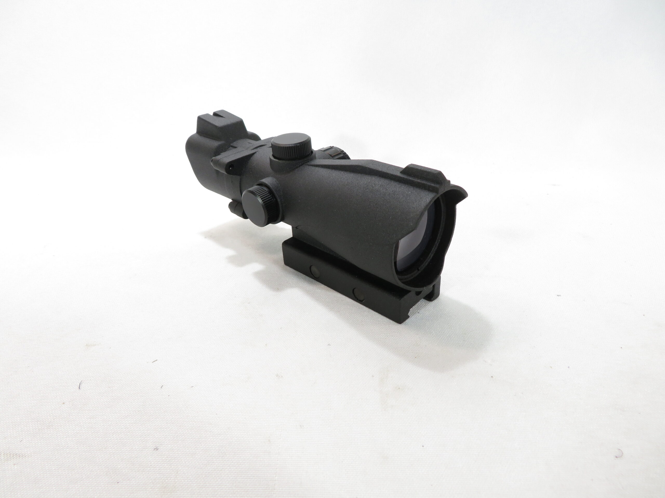 Used Vector Optics 2x42 Red/Green Dot scope SKU 71.26 - Baker Airguns