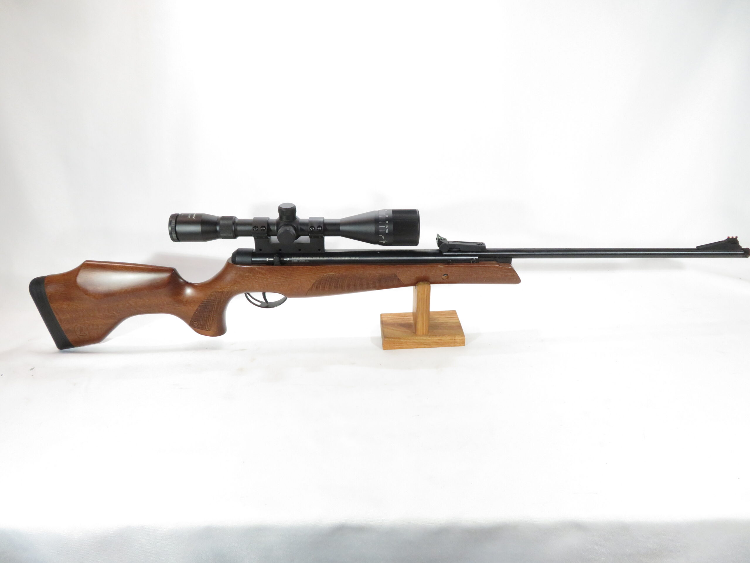 Used Airguns and Vintage Airguns For Sale at BakerAirguns.com