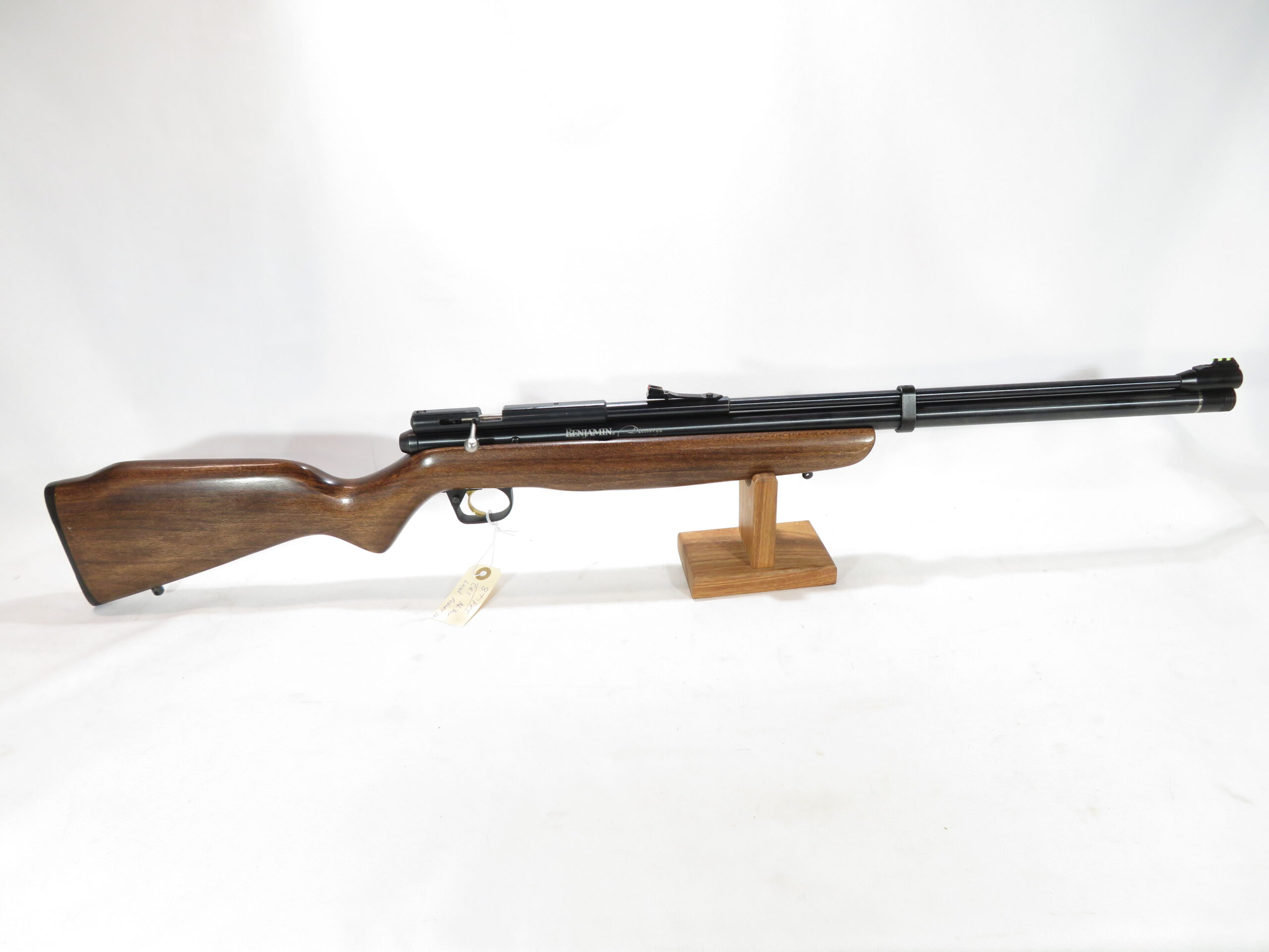 Used Airguns and Vintage Airguns For Sale at BakerAirguns.com